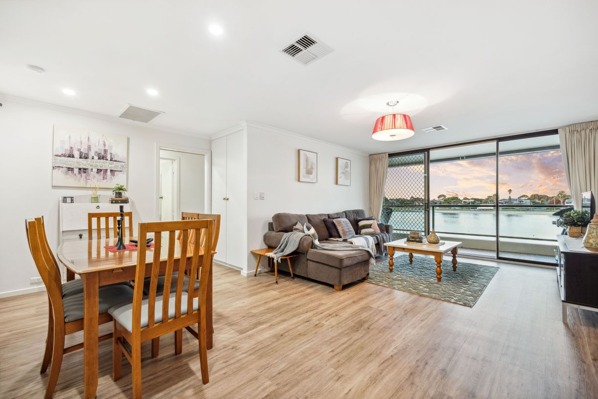 6/72 Military Road, Tennyson, SA 5022 - Raine & Horne Unley RLA 301358